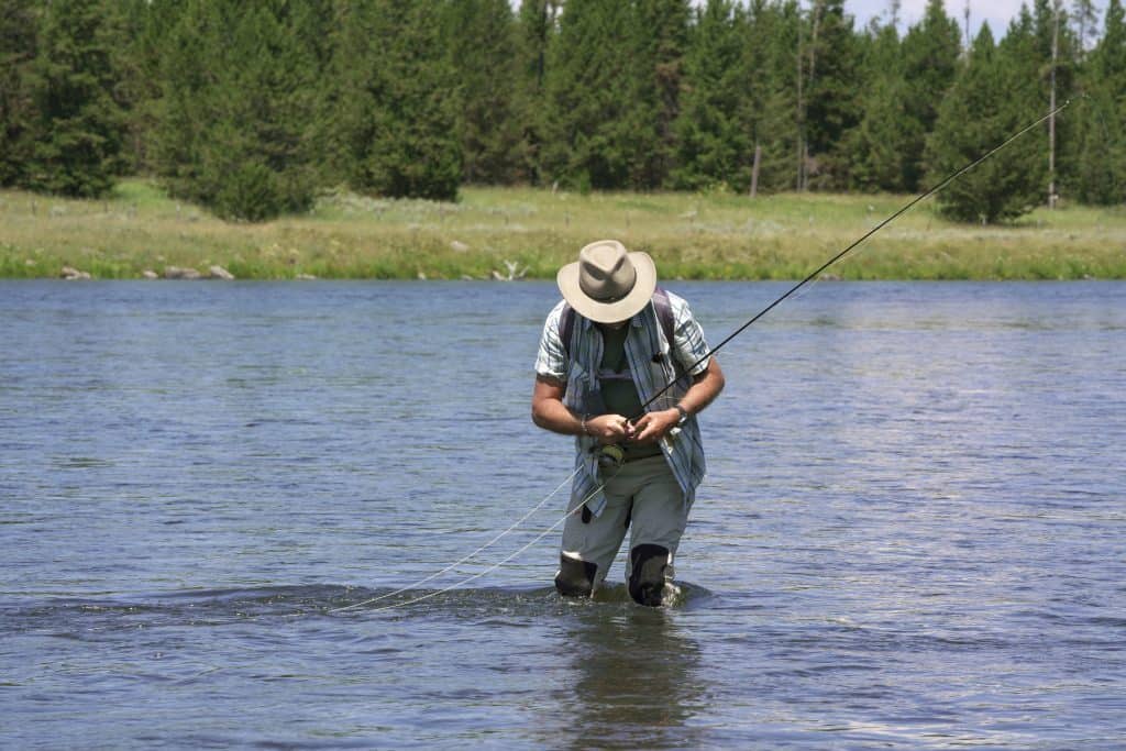 Jigging With a Fly Rod: 5 Strategies to Catch More Fish – Outdoor Troop