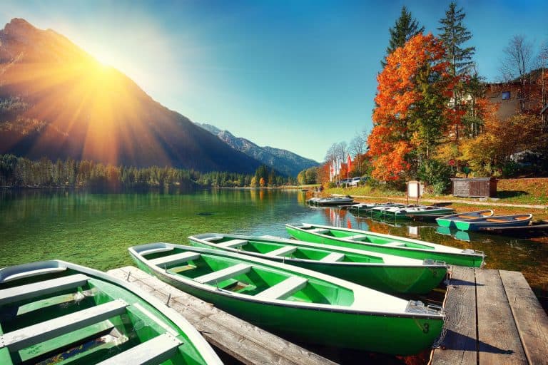 How Long is a Canoe? (With Examples of 21 Different Models) – Outdoor Troop